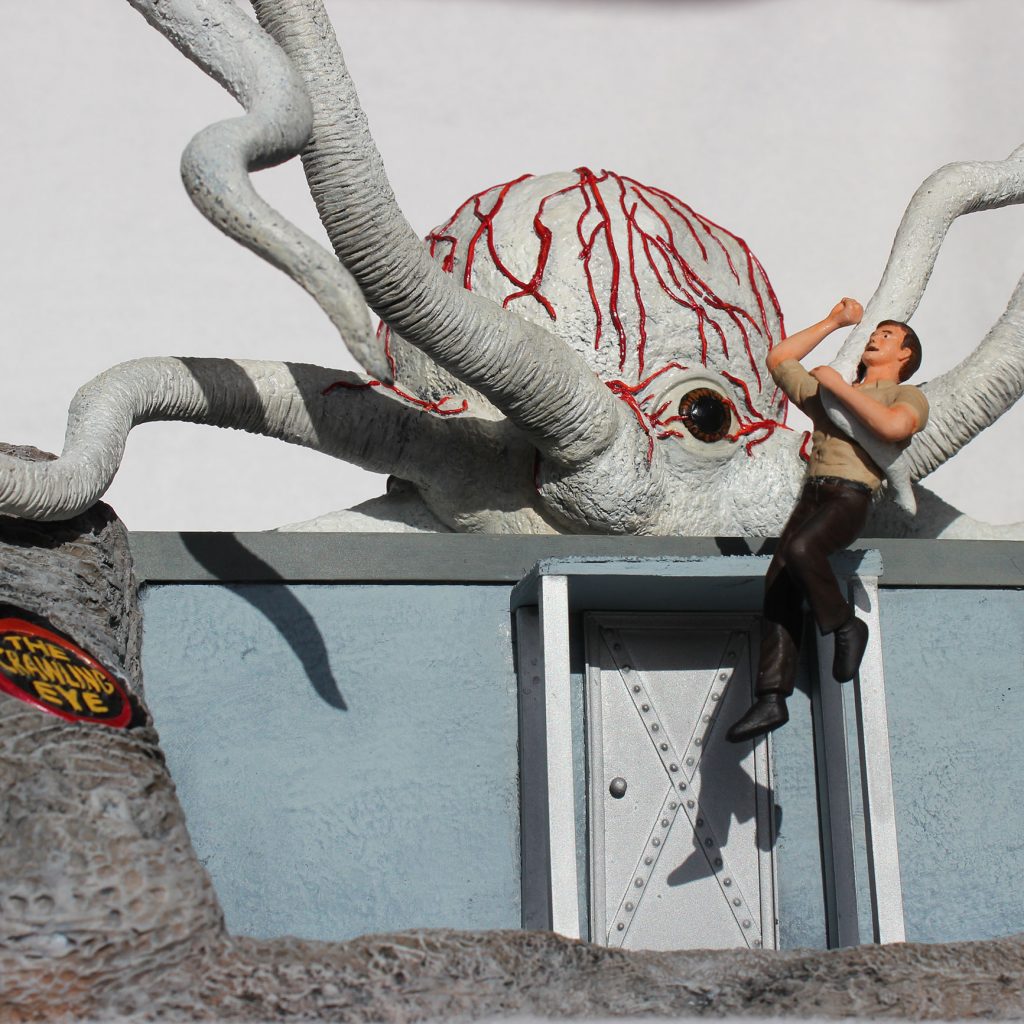 The Crawling Eye (1958) - The Doctor's Model Mansion