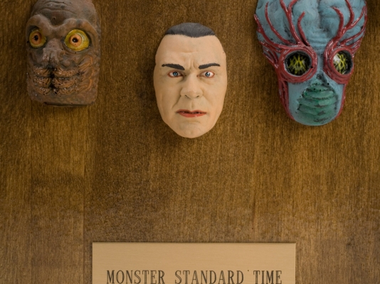 Monster Clock (1960s) - The Doctor's Model Mansion