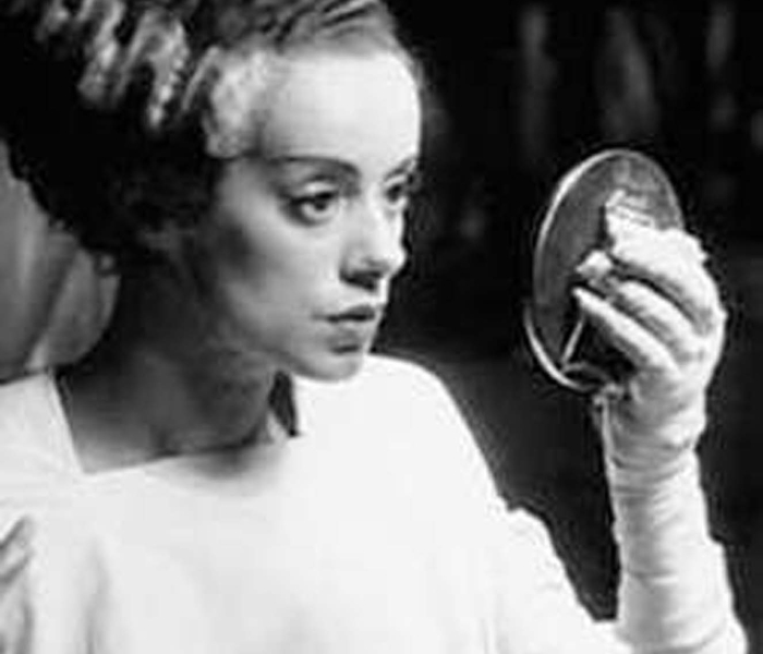 Elsa Lanchester - The Doctor's Model Mansion