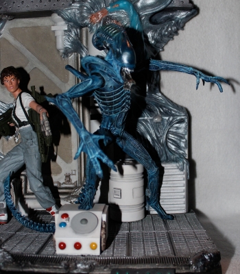 Aliens (1986) - The Doctor's Model Mansion
