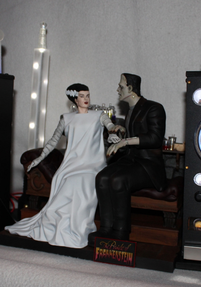 Bride of Frankenstein (1935) - The Doctor's Model Mansion